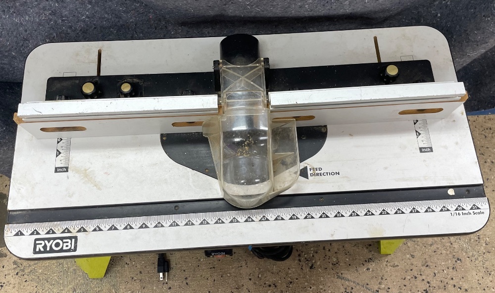 RYOBI 8.5 Amp 1-1/2 Peak HP Fixed Base Corded Router and Table